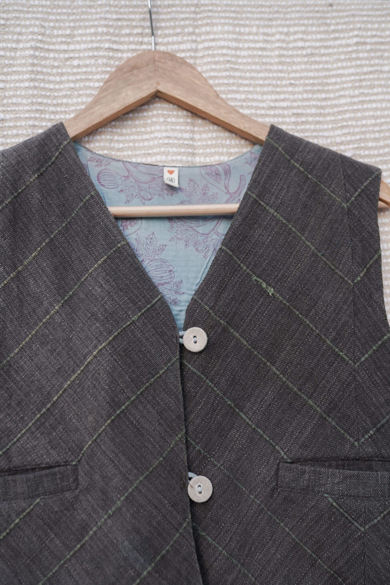 Vest from waste – Iro Iro